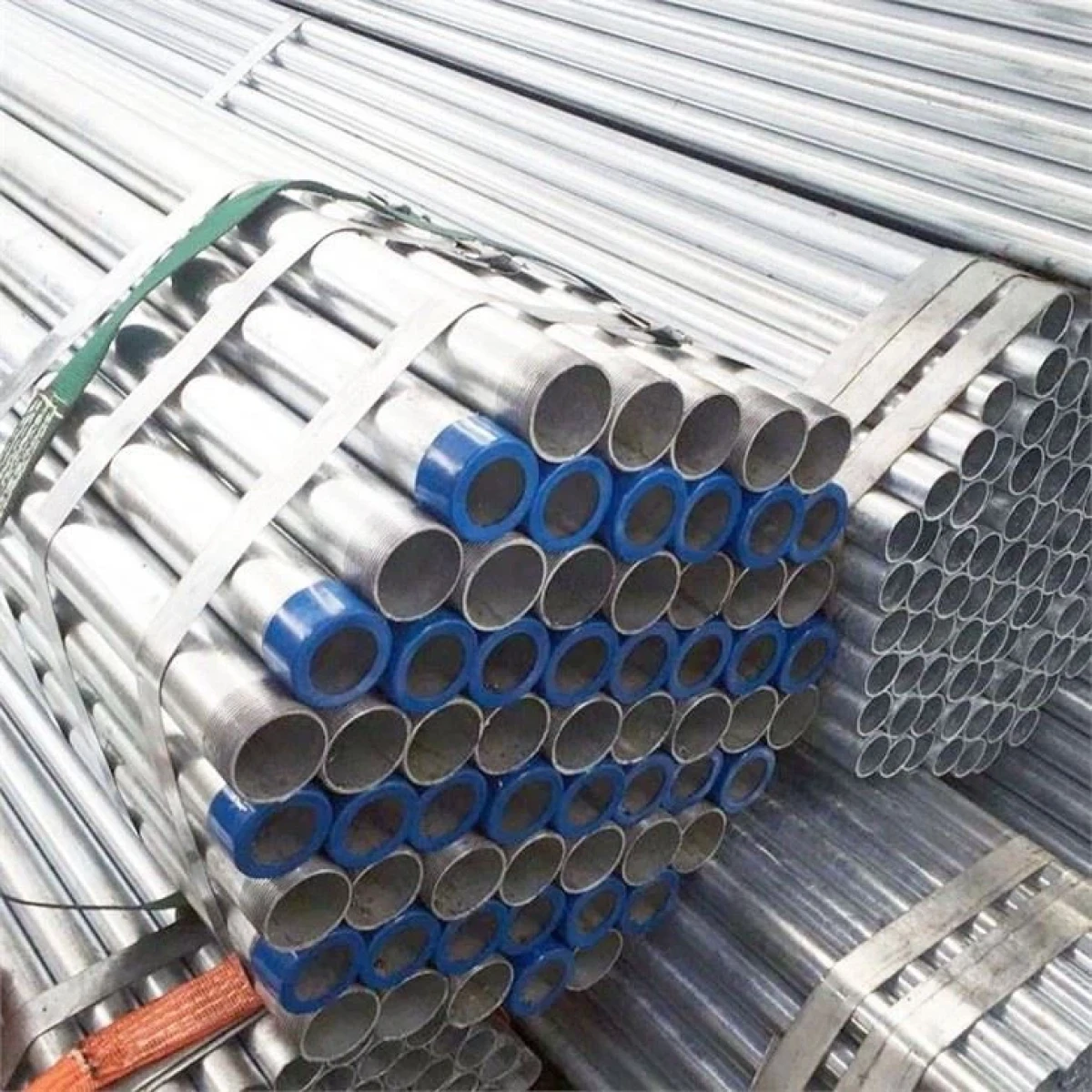 Tubes with threads and couplings
